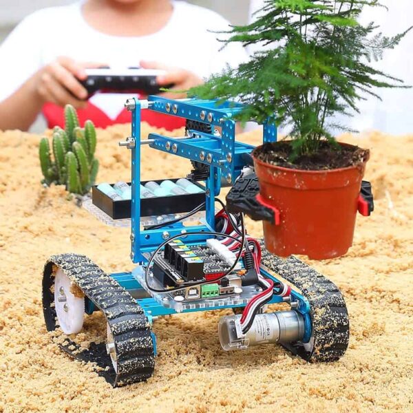 10 Best DIY Robot Kits for Beginners & Kids (2026)